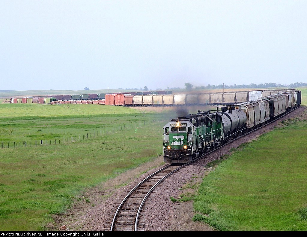 BNSF 2758E south of not